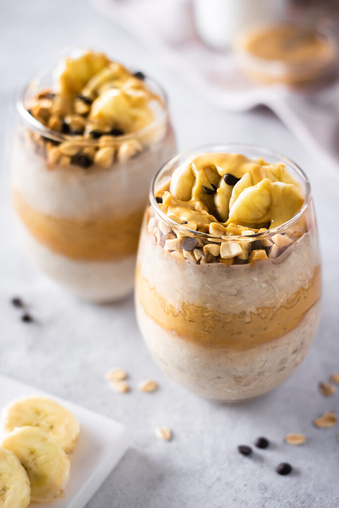 Peanut Banana Overnight Oats - The Willow's Kitchen