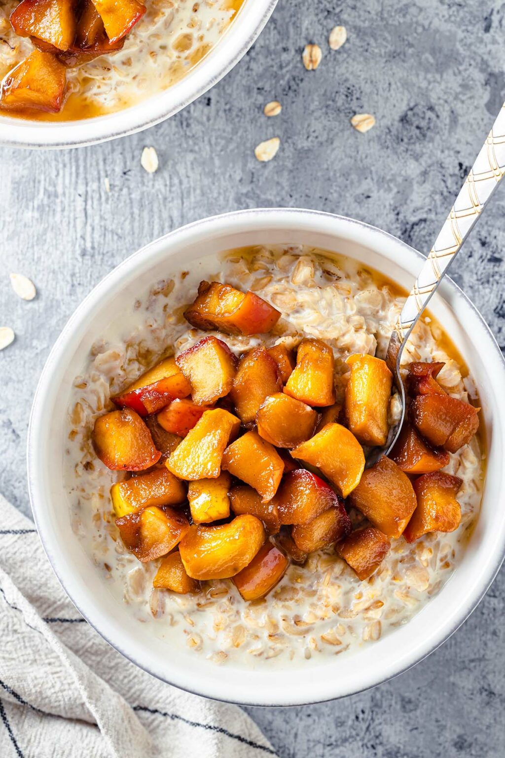 Apple Cinnamon Oatmeal